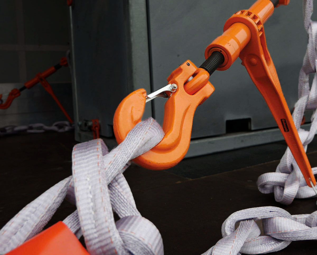 Lashing-chains & ratchet-tensioners (9) - Odtahové vozy s.r.o.